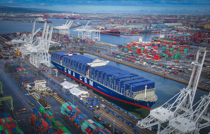 CMA CGM | The CMA CGM BENJAMIN FRANKLIN, the largest vessel ever to ...